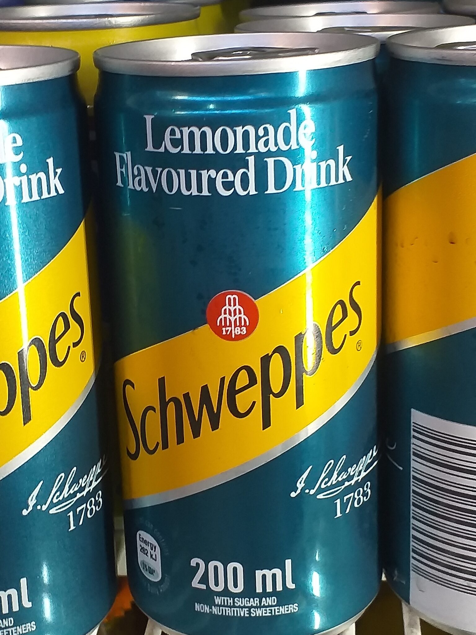 Schweppes lemonade 200ml – Trade Centre